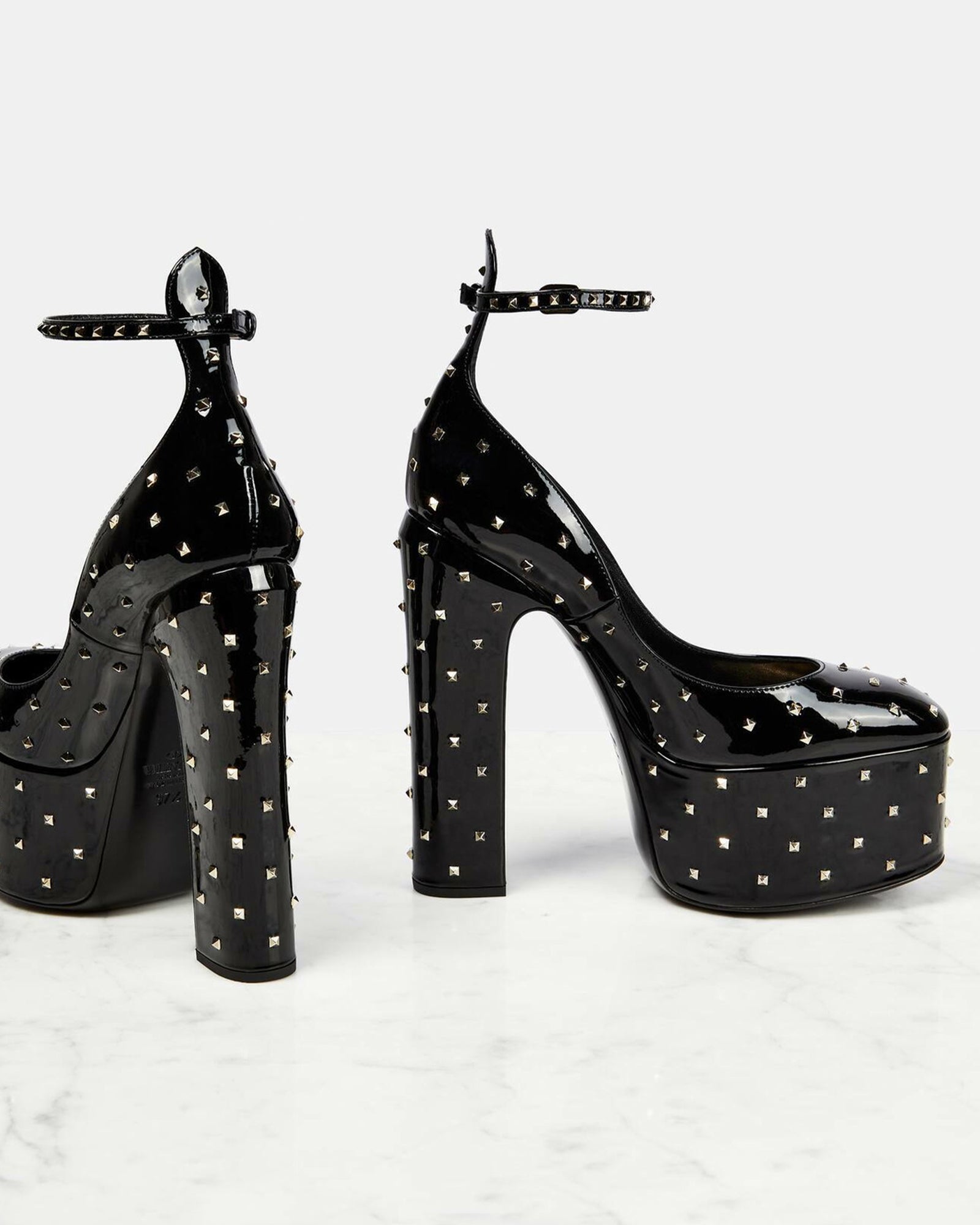 Vanig Rivet Embellished Strap Platform Pumps – Sienna Rossi
